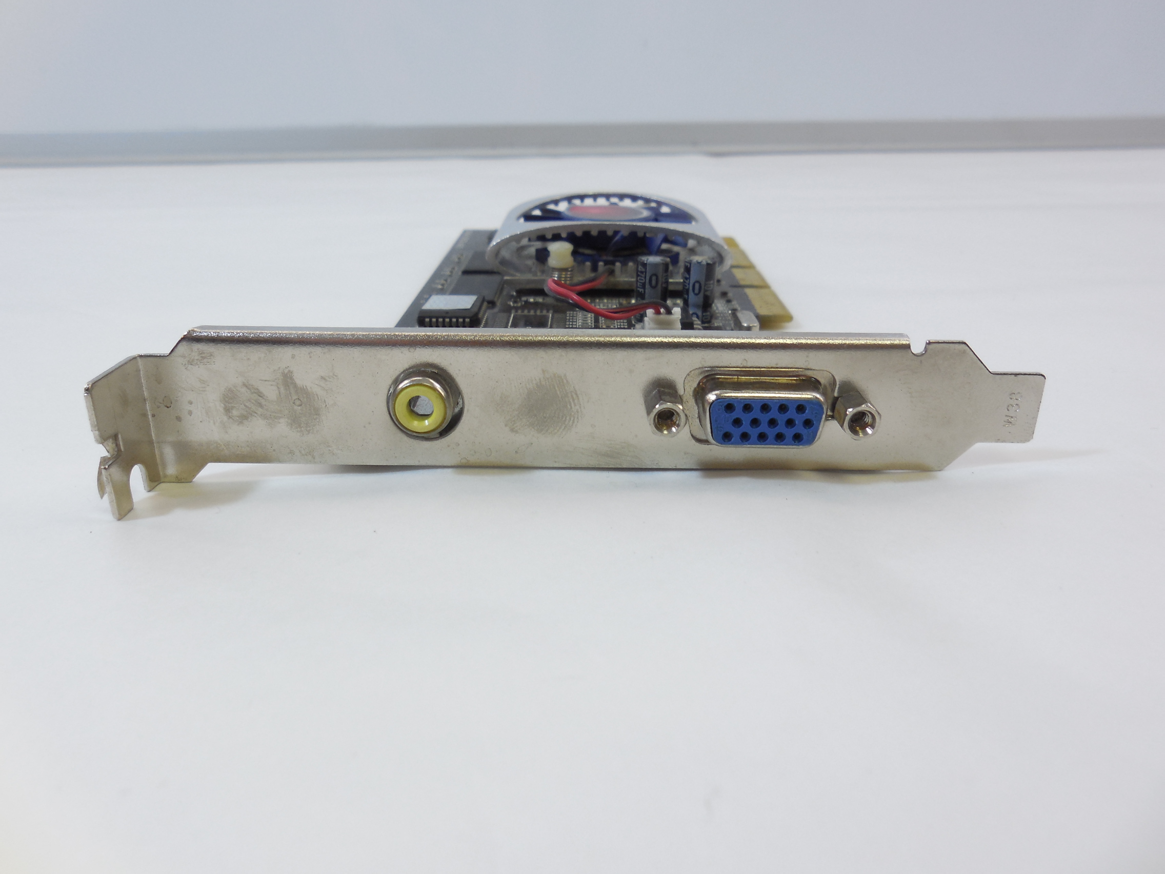 Видеокарта AGP GeForce 2 MX400 32Mb