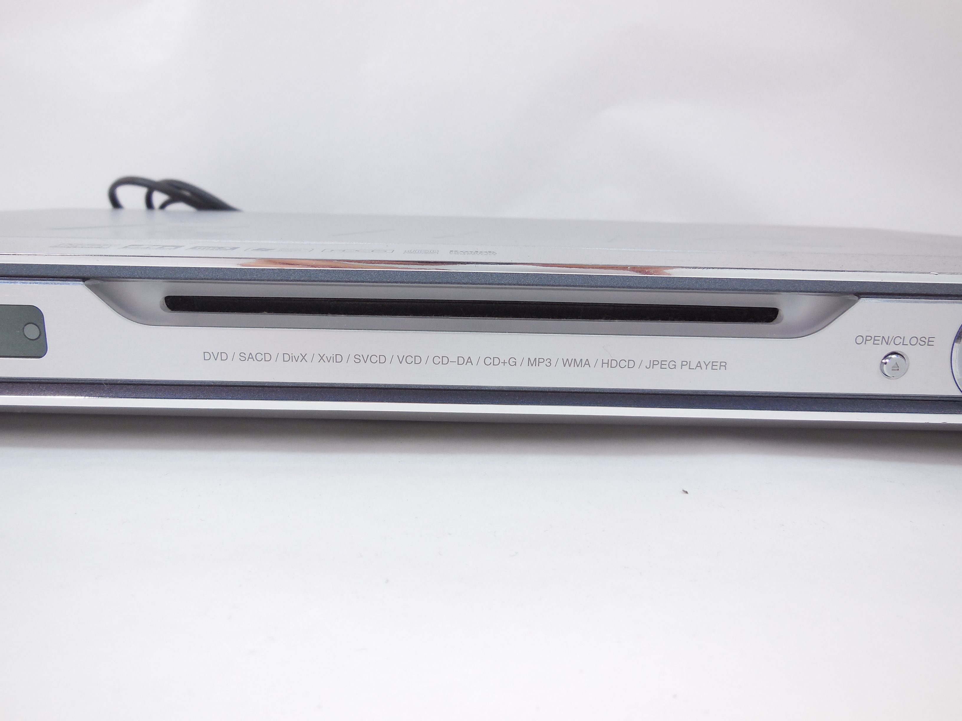 DVD-плеер BBK DV727S