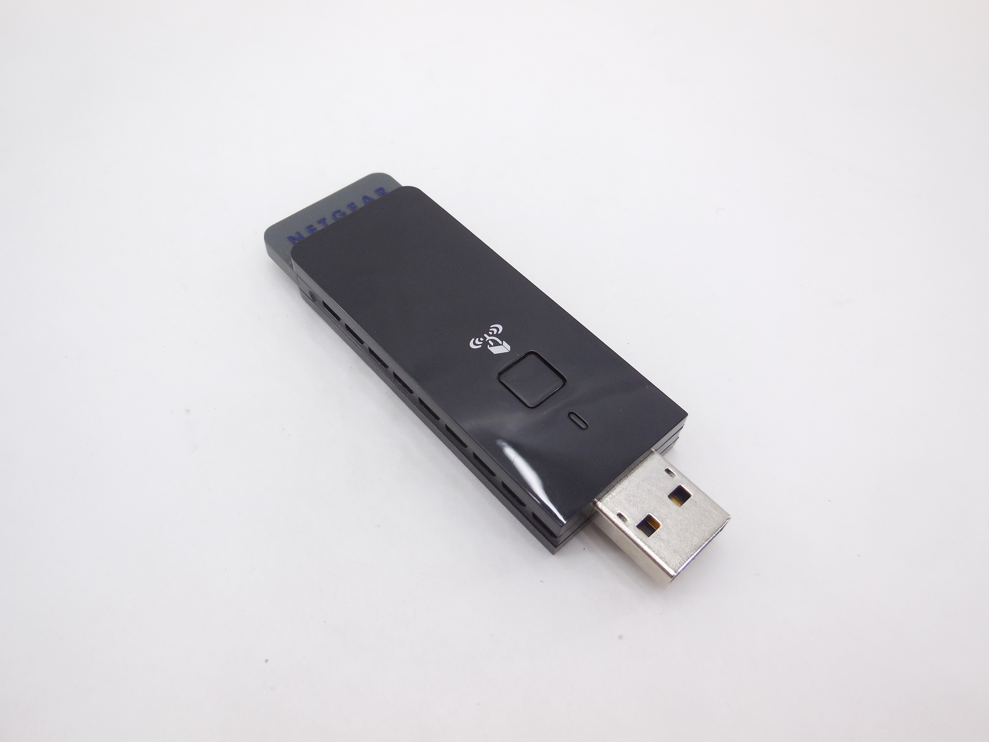 Wi-Fi адаптер USB NetGear WNA3100 300 Мбит/с