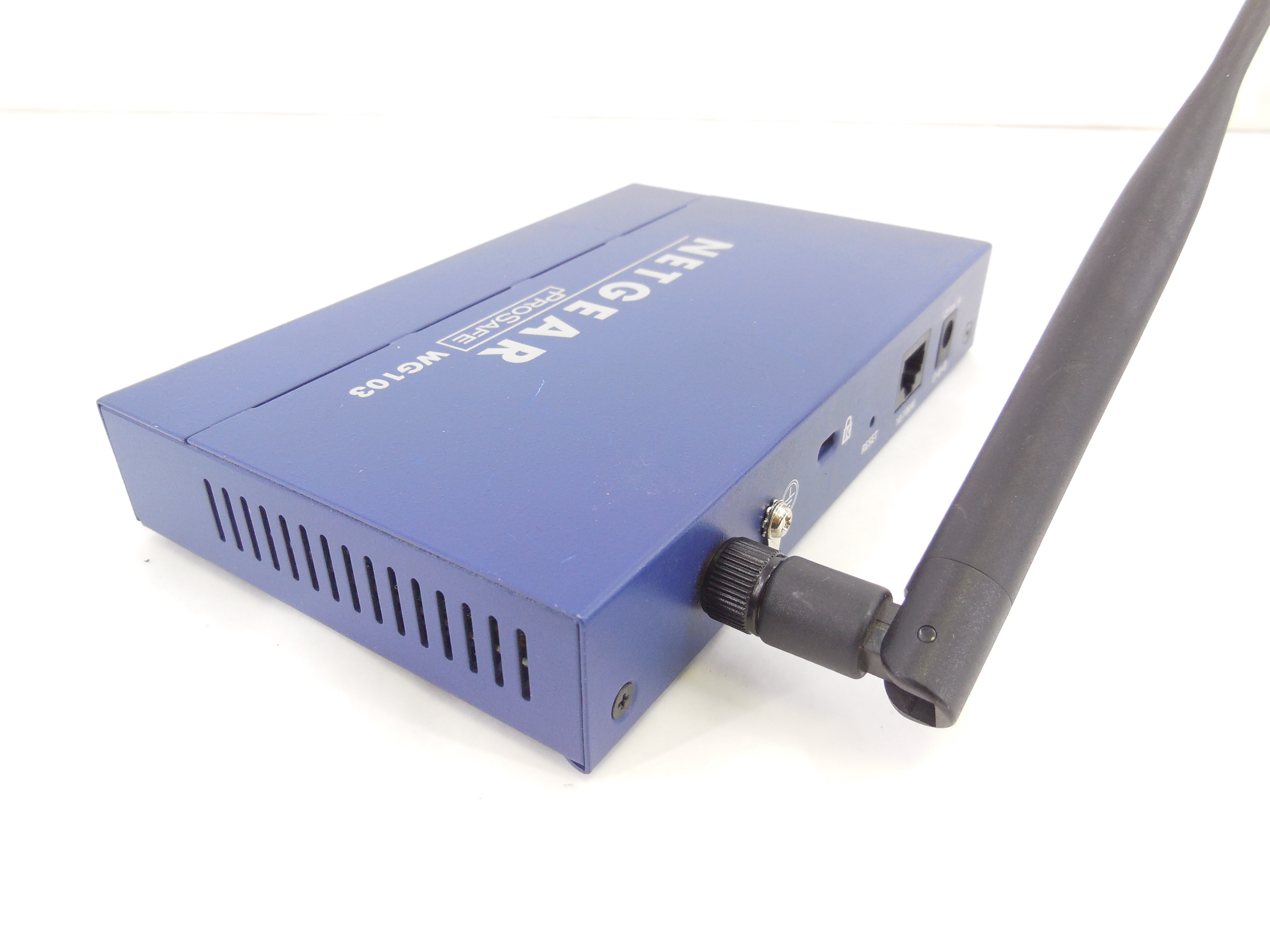 Точка доступа Wi-Fi NETGEAR WG103-100PES