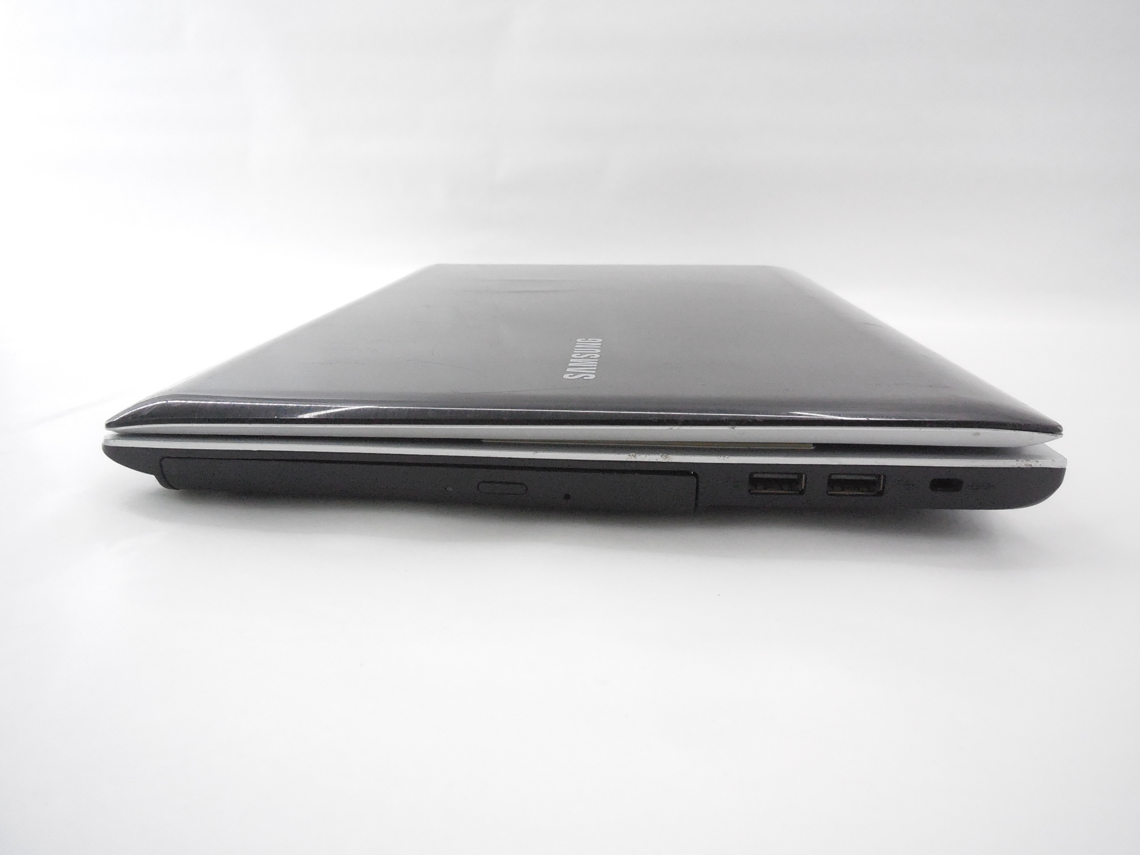 Ноутбук Samsung Q330 Intel Core i3 350M, DDR3 4Gb, HDD 320Gb, Wi-Fi ...