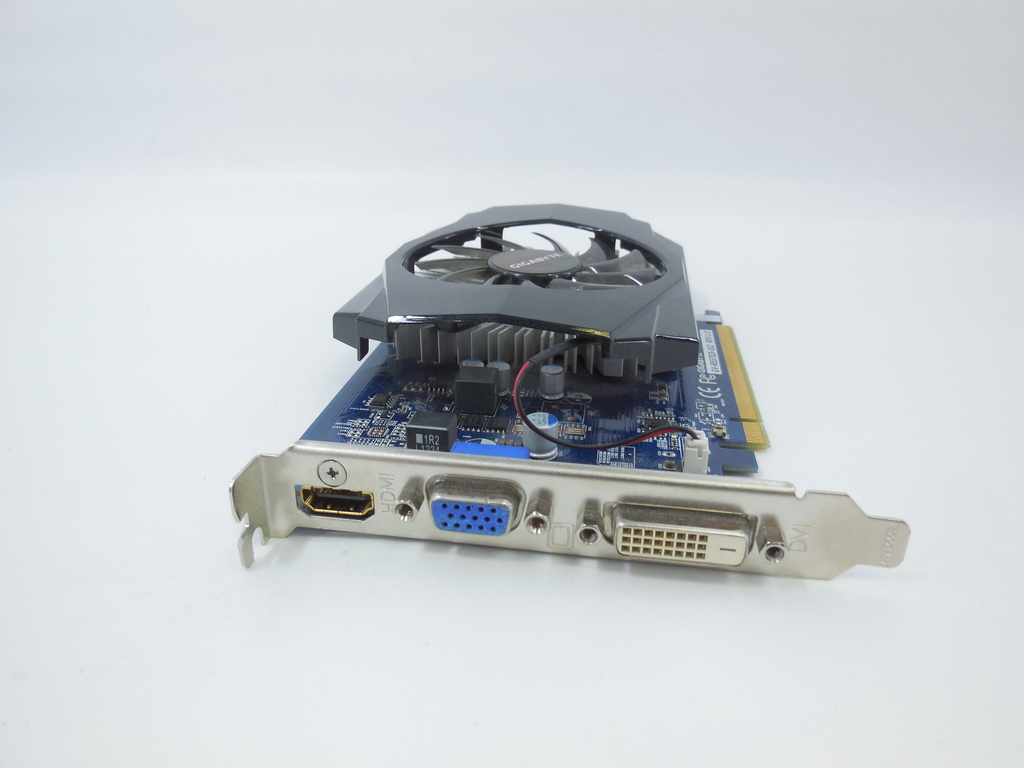 Видеокарта Gigabyte GV-R557D3-1GI Radeon HD 5570 1Gb